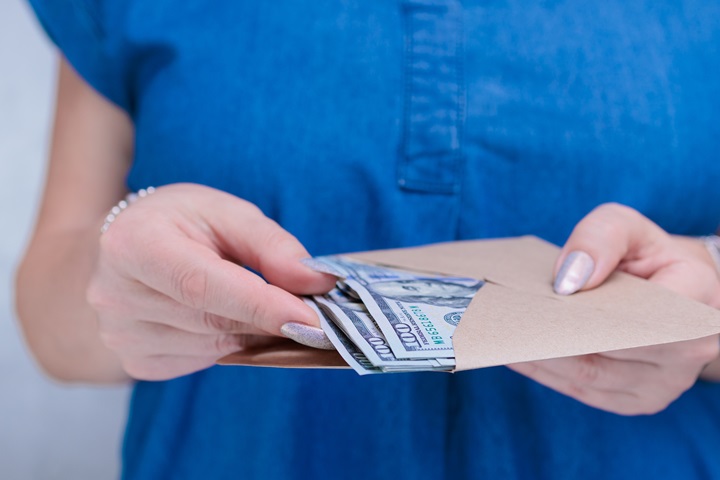 What Is A Cash Advance? Exploring Alternatives | H&R Block